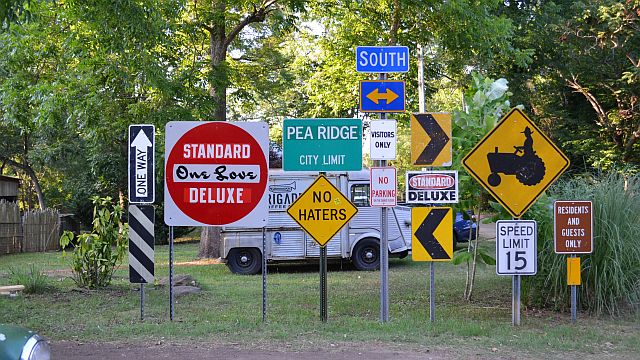 standard-deluxe-signs-feature - Alabama News Center