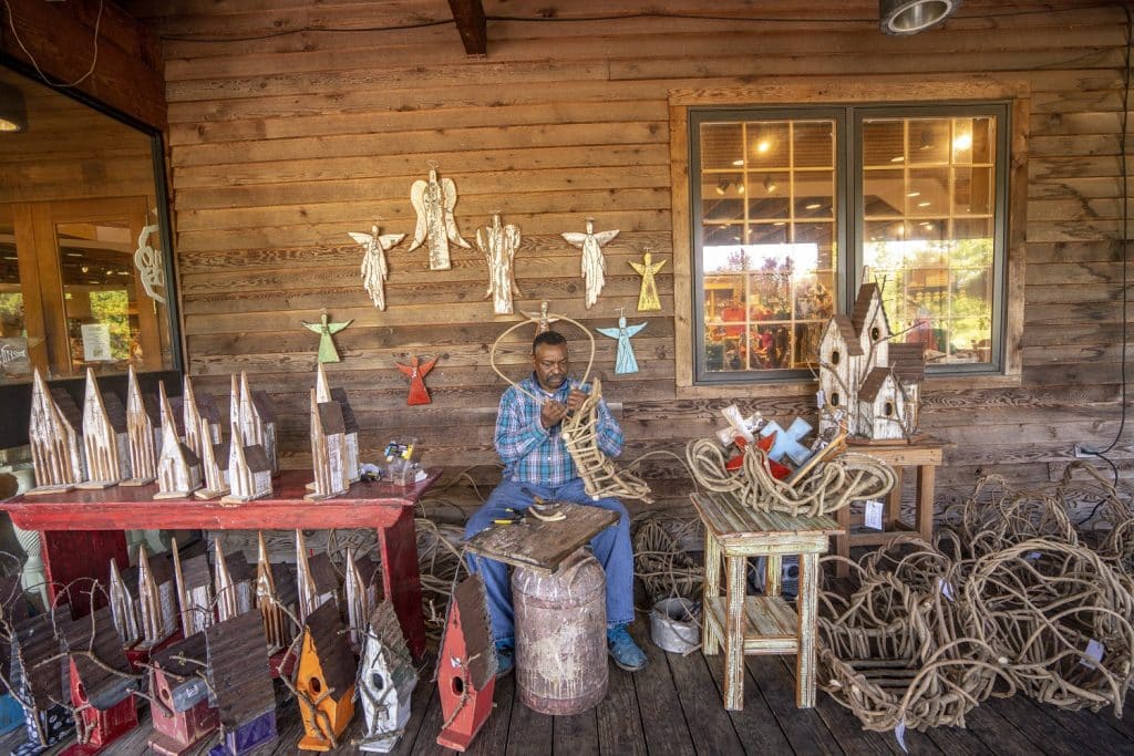 Andrew McCall is an Alabama Maker dancing with vines - Alabama News Center
