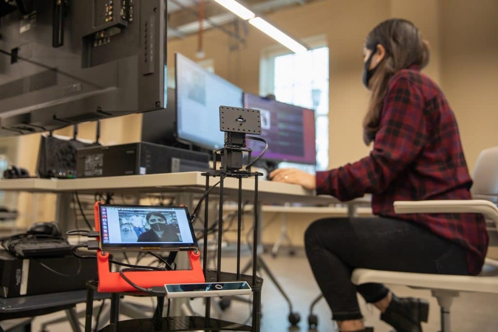 University of Alabama researchers building communication robot for law ...