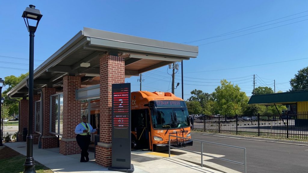 Birmingham Xpress begins Alabama's first bus rapid transit (BRT ...