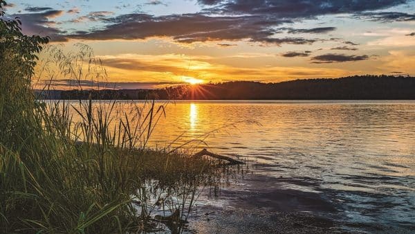 Lake Guntersville, Alabama’s largest lake, offers recreational options ...