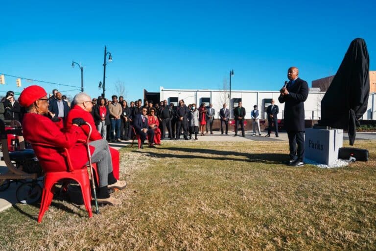 Equal Justice Initiative unveils new Rosa Parks statue in Montgomery ...