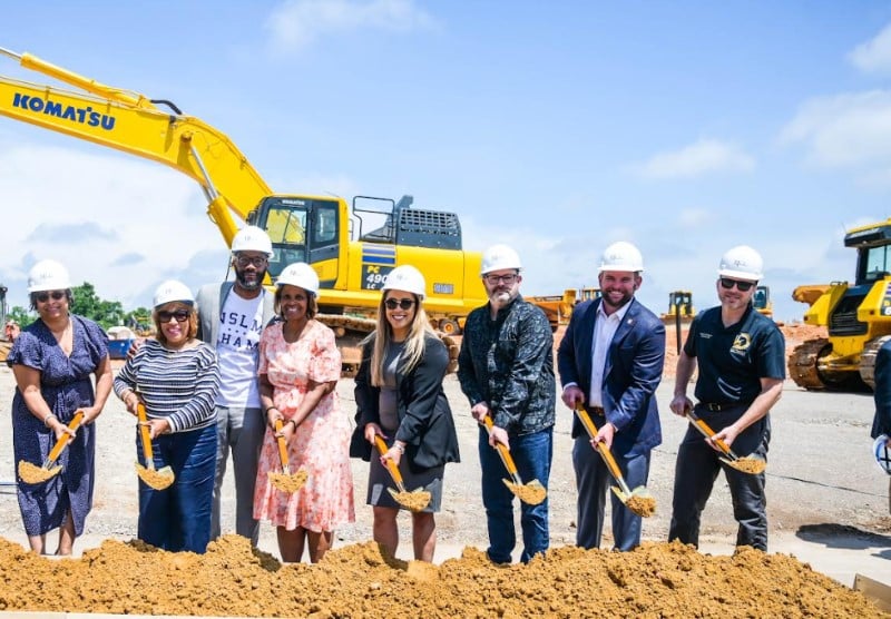 $50 million amphitheater adds another attraction to Birmingham, Alabama ...