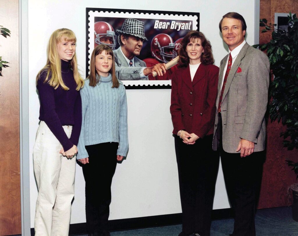 Daniel Moore is Alabama's painter of legends - Alabama News Center