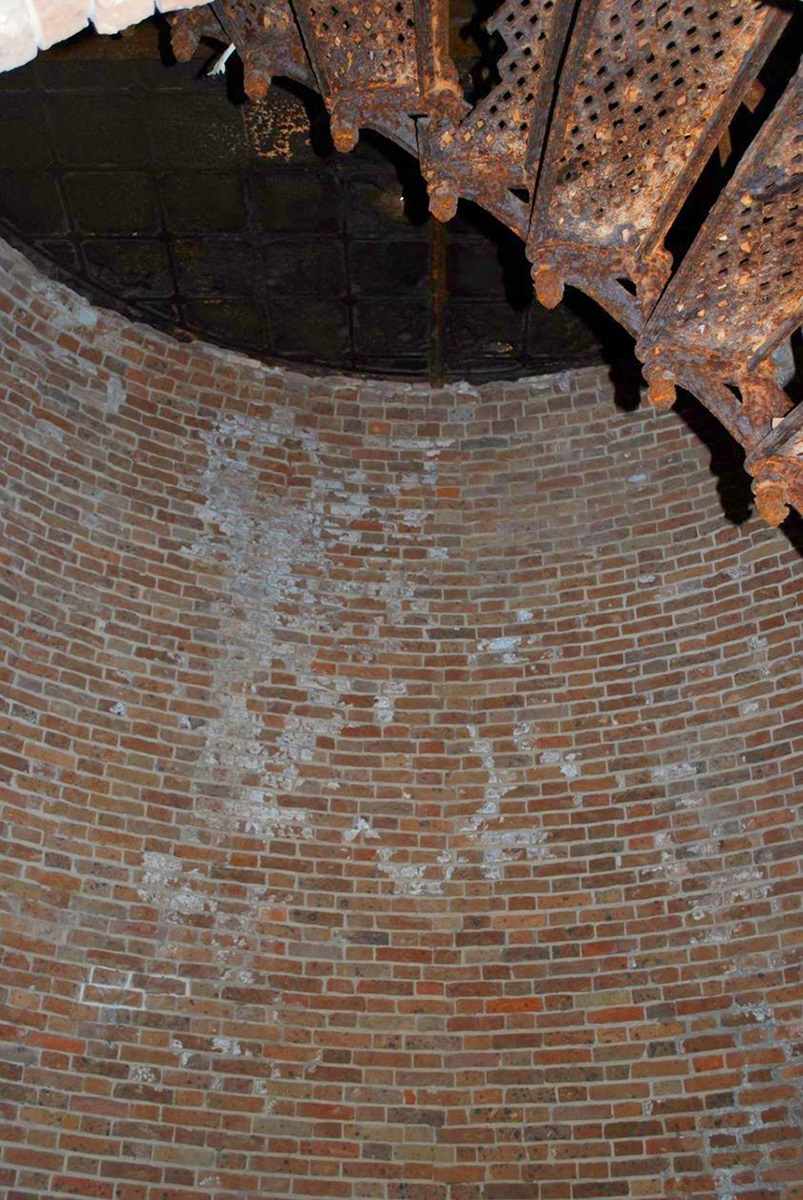 Groups dream of rescuing beloved Alabama lighthouse from time, weather ...